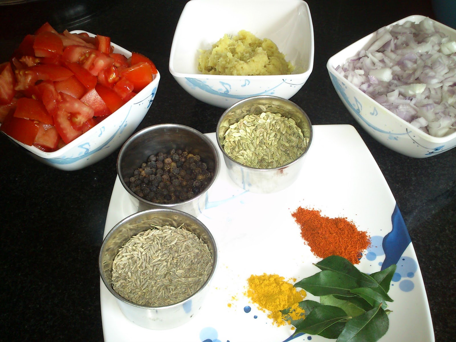 KonjamTadka ....My kitchen diary: MILAGU KARI KUZHAMBU / PEPPER MUTTON ...