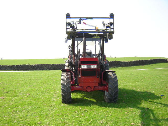 eBay Scam Hunter: CASE IH 995 XL TURBO 4WD TRACTOR WITH CHILLTON LOADER