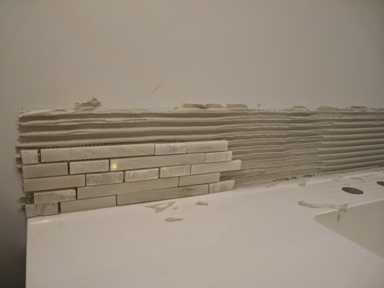 d i y d e s i g n: DIY Mosaic Back-Splash