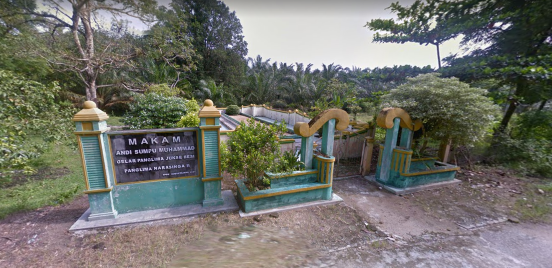 Wisata Religi di Komplek Makam Raja-raja Rengat Indragiri Hulu - RiauMagz