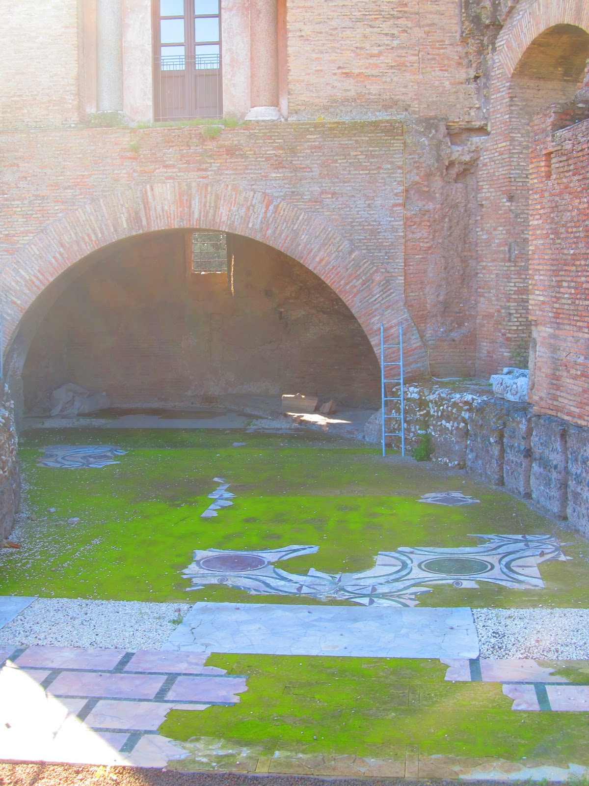 A Family of Three in Italy!: "When In Rome, do as the Romans do poop in ...