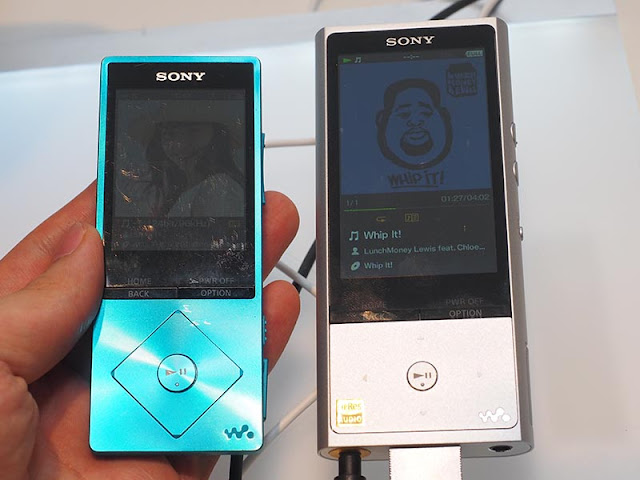 Size Comparison: Sony ZX100 vs Sony A20 - The Walkman Blog
