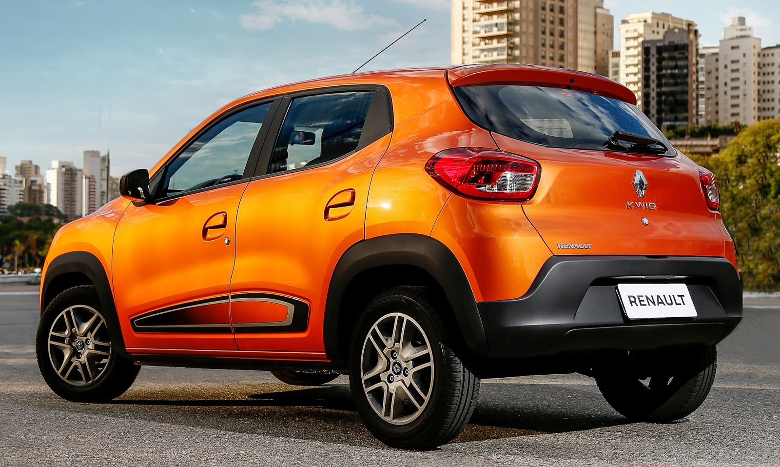 Enfim, Renault Kwid chega às concessionárias: veja detalhes de cada versão