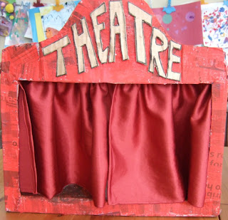 Emy's Crafty Blog: A cardboard box theatre