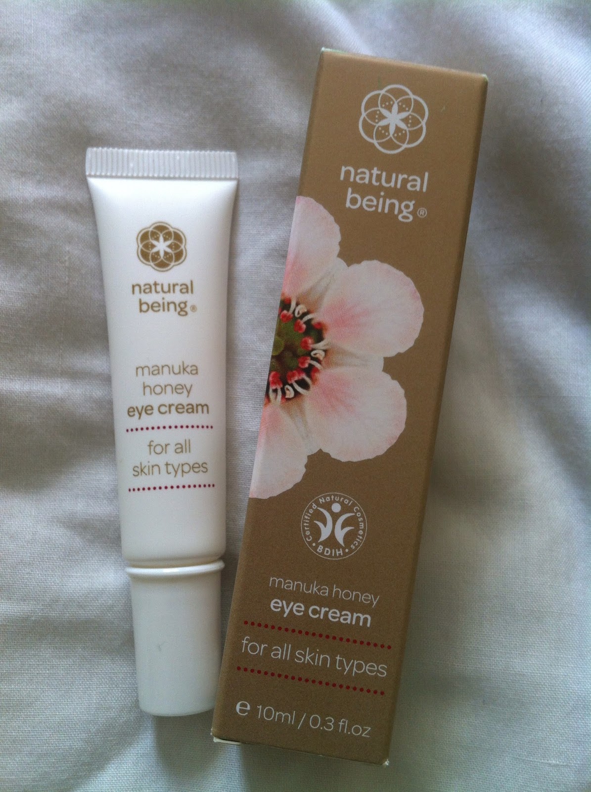 Sarah blogs...: mypure review: Natural Being Manuka Honey Eye Cream