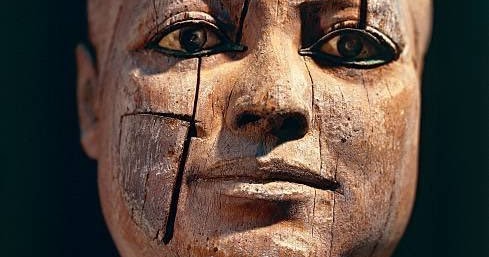 bensozia: Statue of the Lector Priest Kaaper