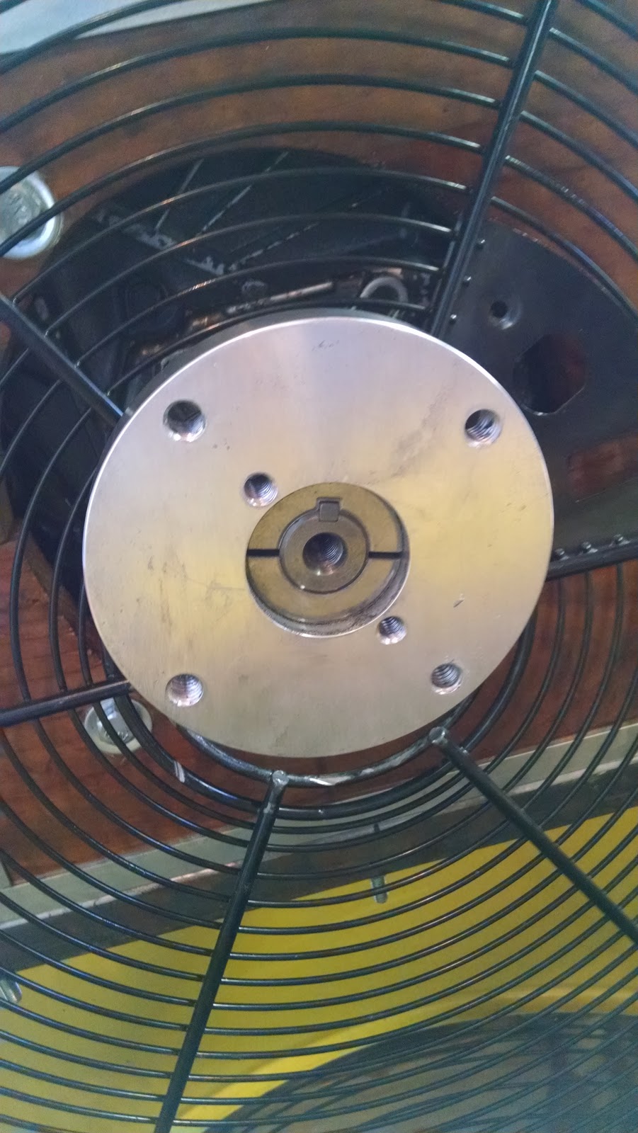Margin of Air: Lift fan mounted with shaft key and axial bolt