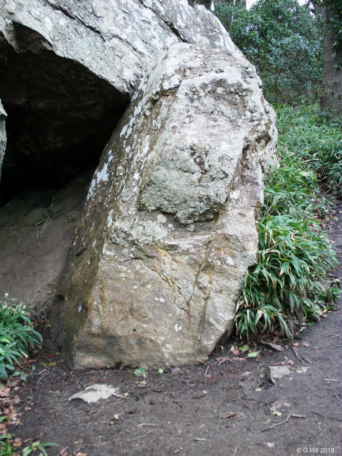 Ireland In Ruins: Aideen's Grave Co Dublin