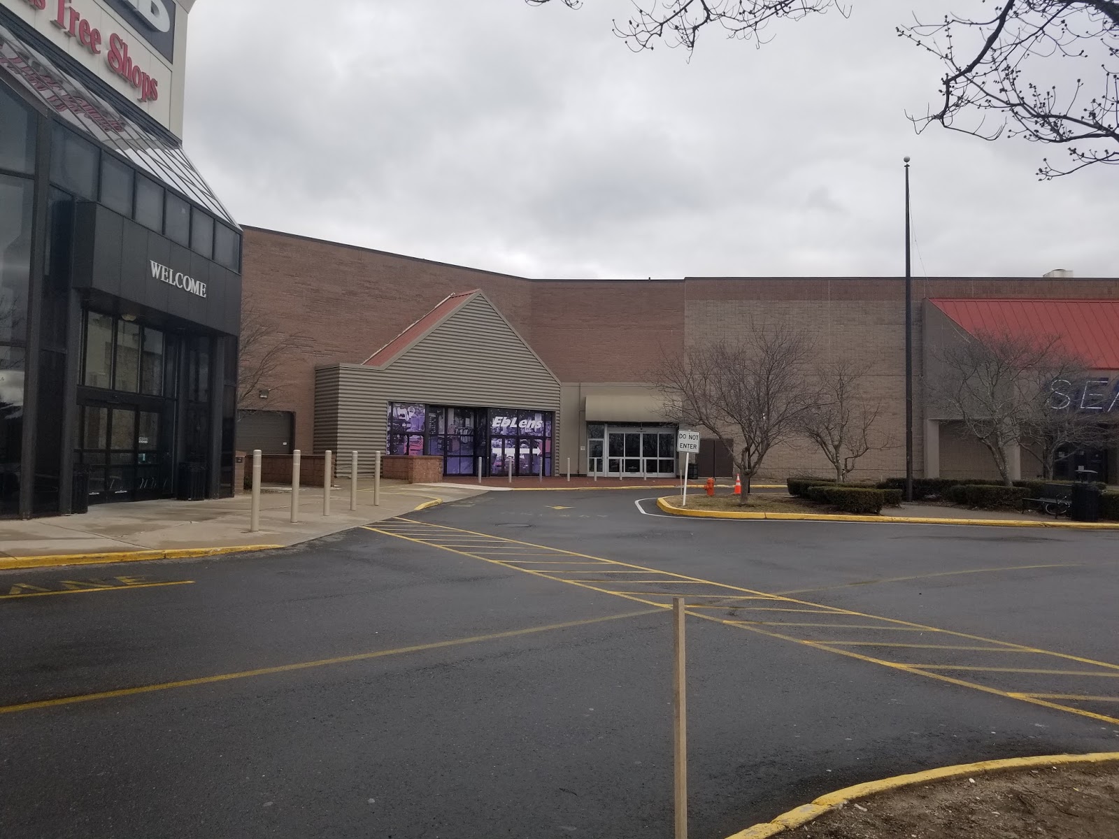 Filene's - Crystal Mall - Waterford, CT ~ Brands "R" Us