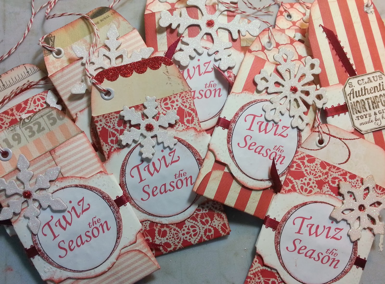 Reverie Creations: "Twiz' the Season"