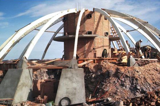 Mojave Desert Archives: Volcano house now home to higher learning