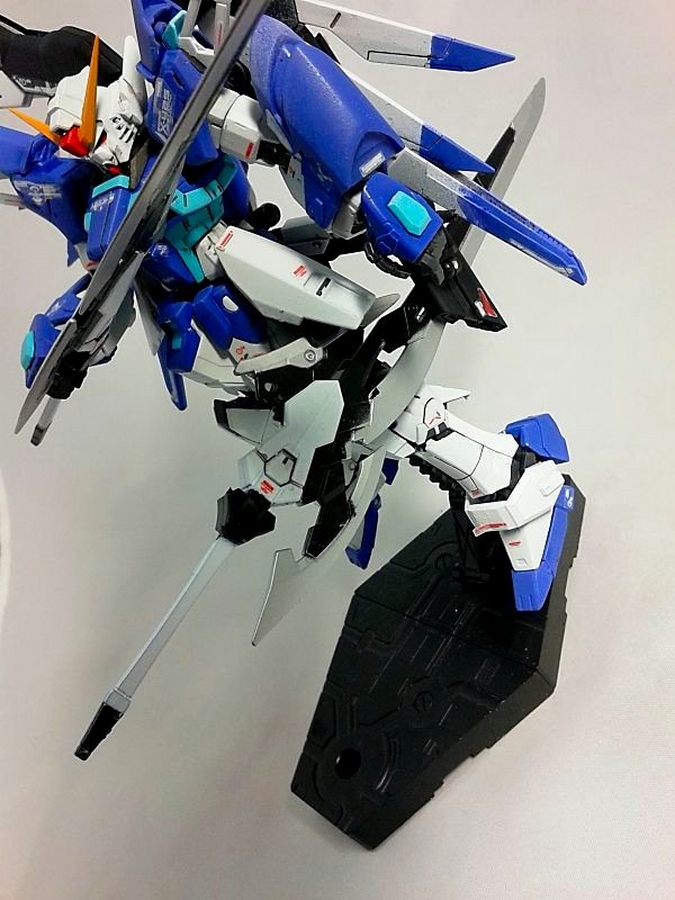 Custom Build: RG 1/144 Destiny Gundam [Blade]