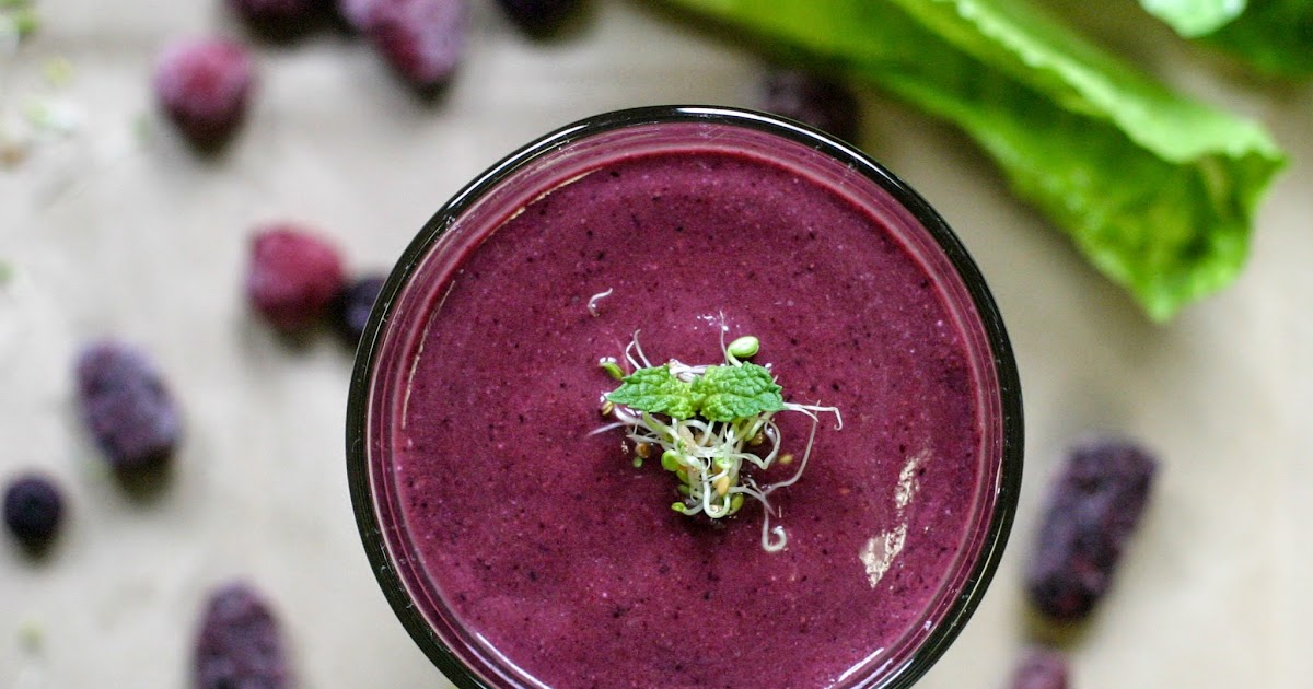 Sprouted Berry Smoothie