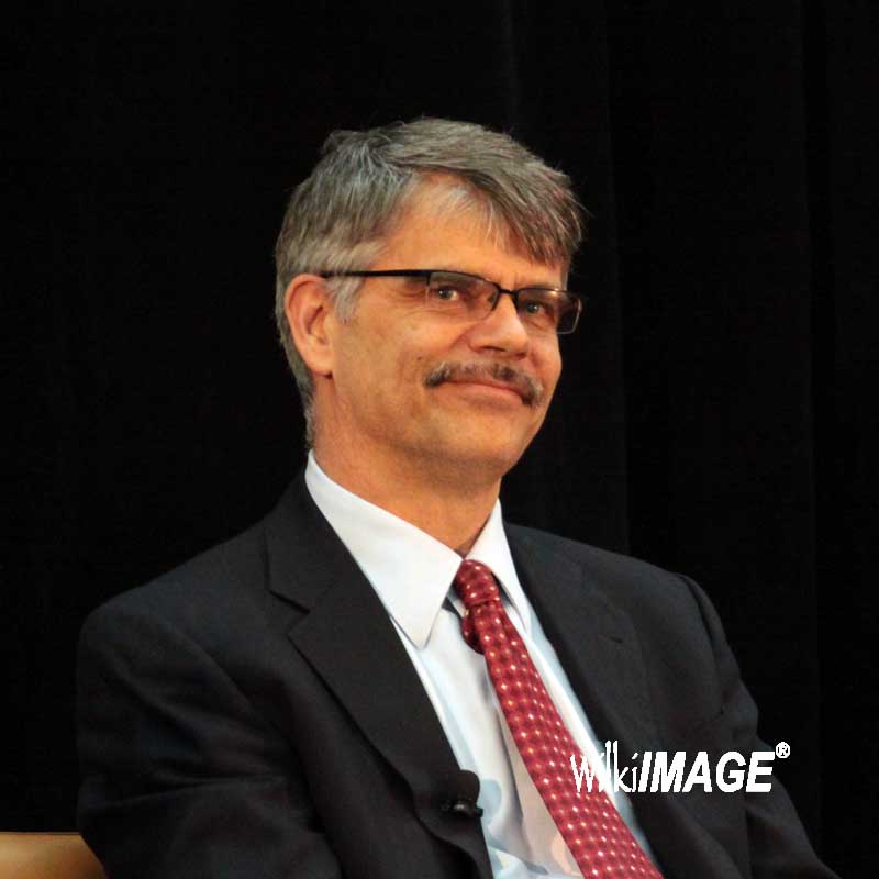 If You See Someone Without A Smile ...: Jun 9, 2011