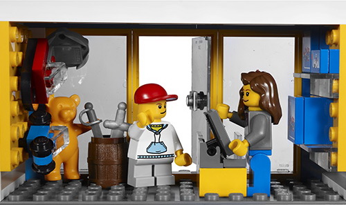 onetwobrick11: LEGO set database: set database: LEGO 7848 Toys R Us truck