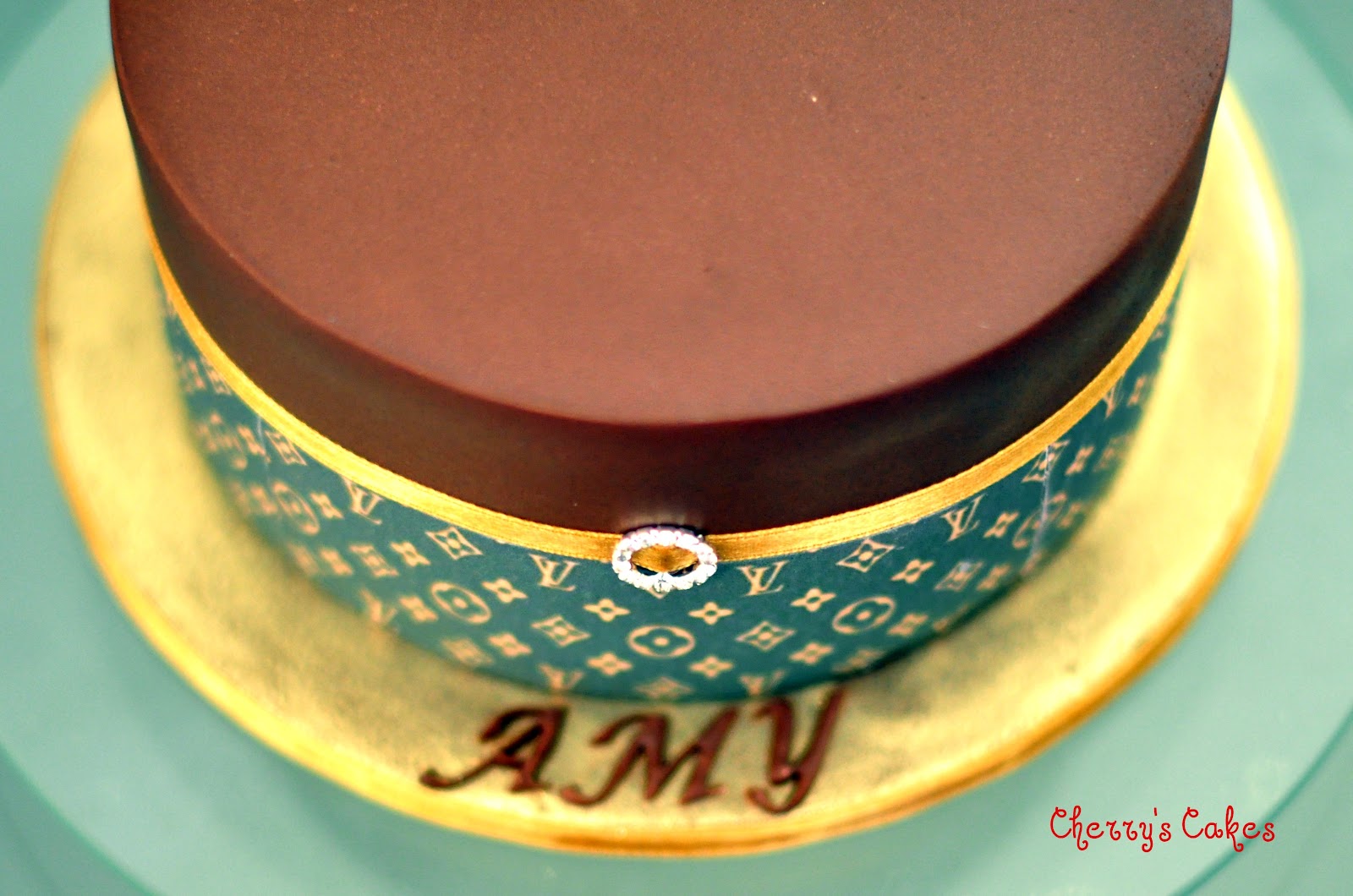 Cherry's Cakes: Louis Vuitton