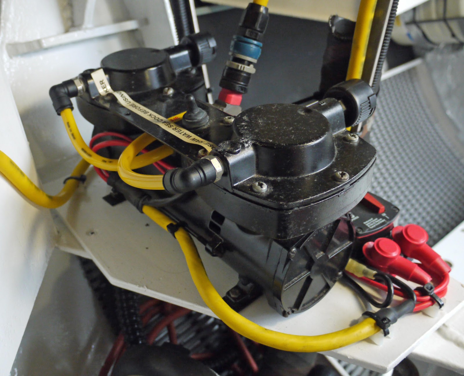 Crystal Blues: Things That Work For Us # 3 - The Powerdive Hookah