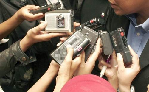 Reporter BERBEDA dengan Wartawan! - Menjadi seorang Jurnalis