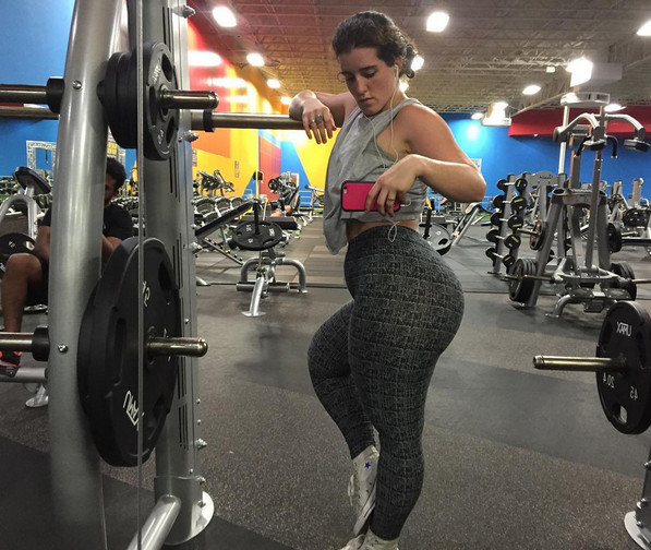 Beautiful workout cougars and hot moms