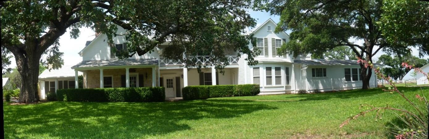 Road Runner: Luckenbach & LBJ Ranch