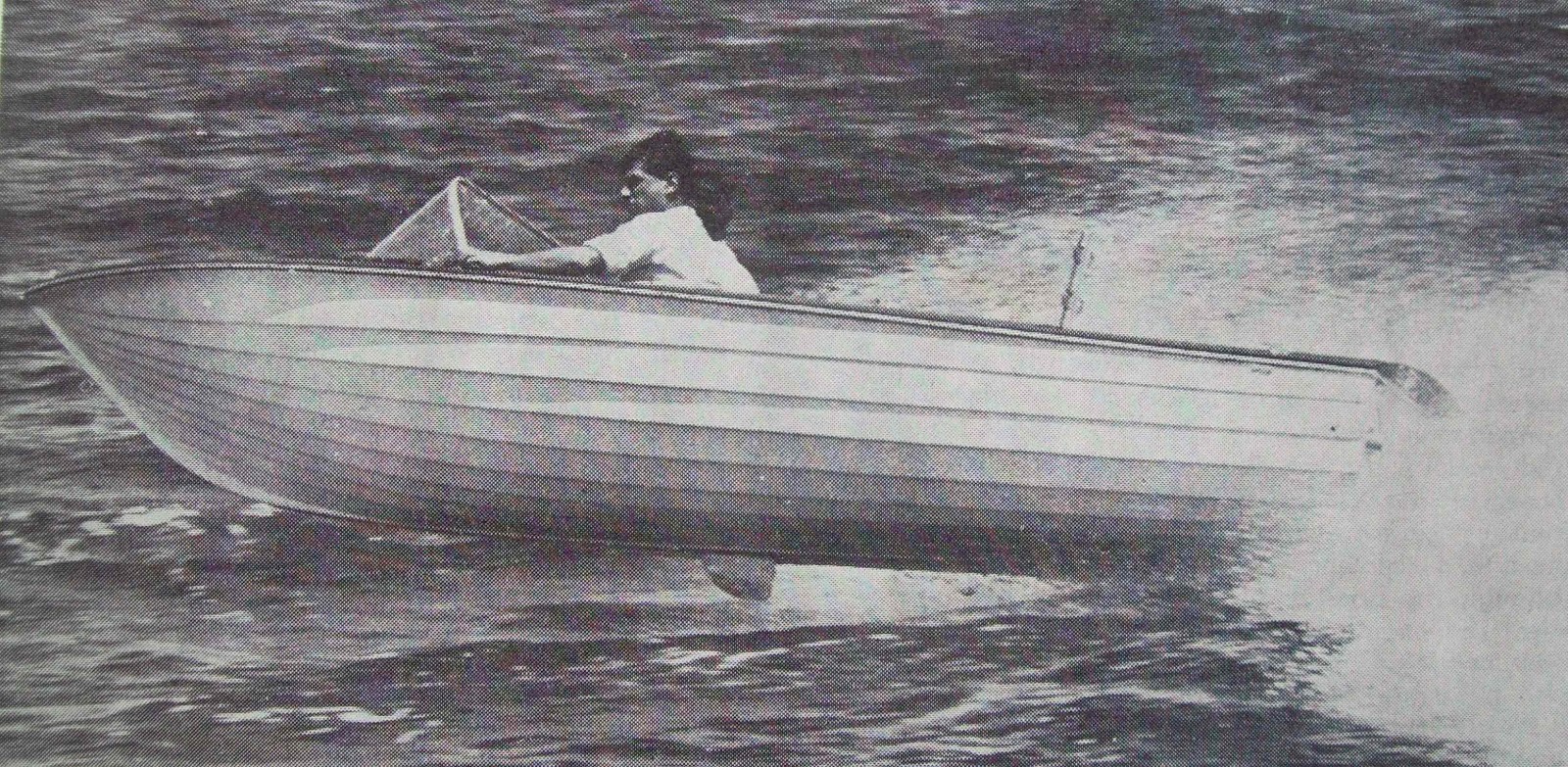 AUSSIE SKIBOATS: MERLIN MIRAGE