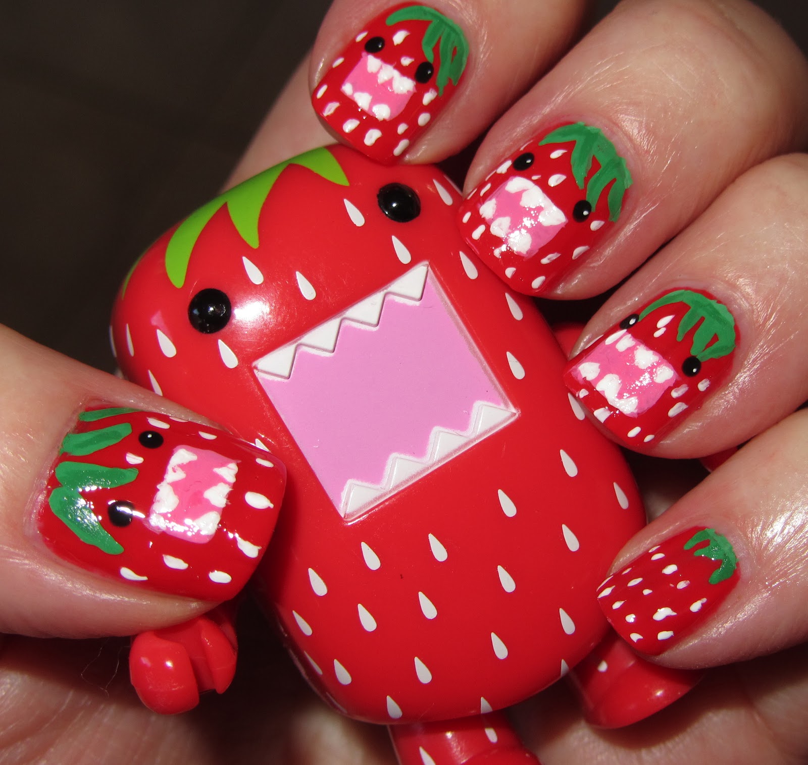 Marias Nail Art and Polish Blog: Strawberry Domo Kun Qee