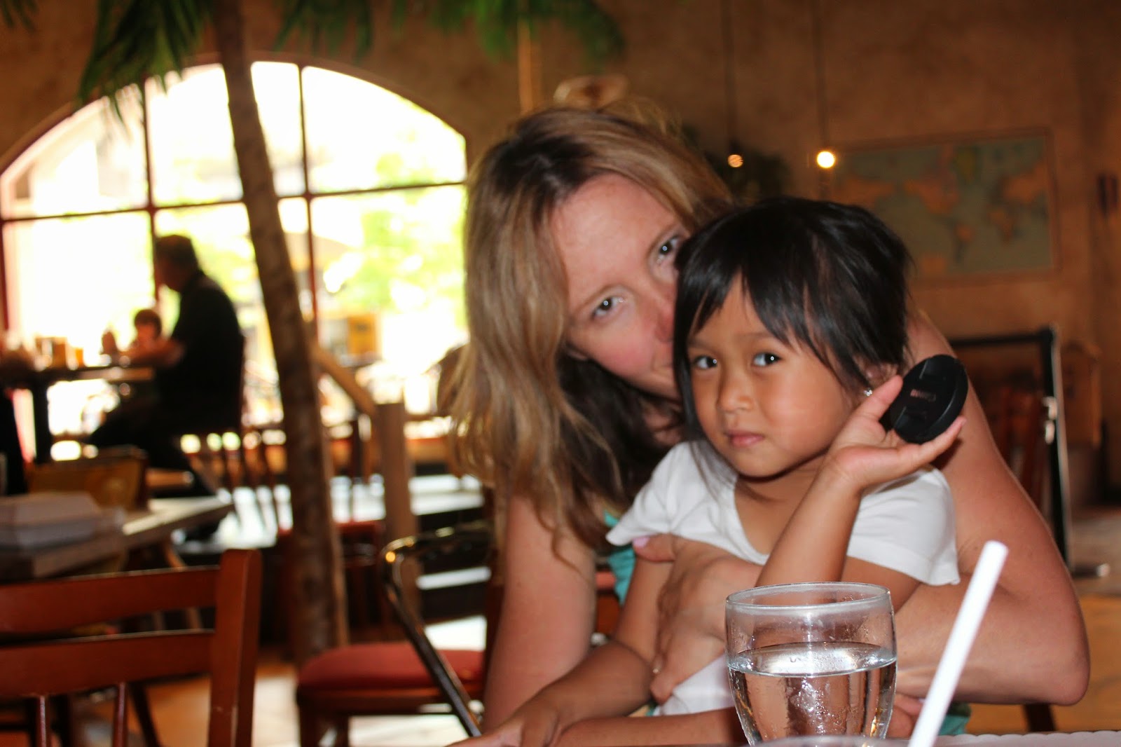 Mathis et Sophia, nos trésors...: Mathis vient au secours de sa petite ...