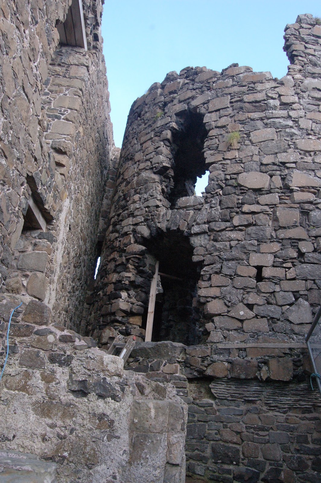 Traveling Chariot: Ramble Around Ireland #9: Dunluce Castle & Ghosts of ...