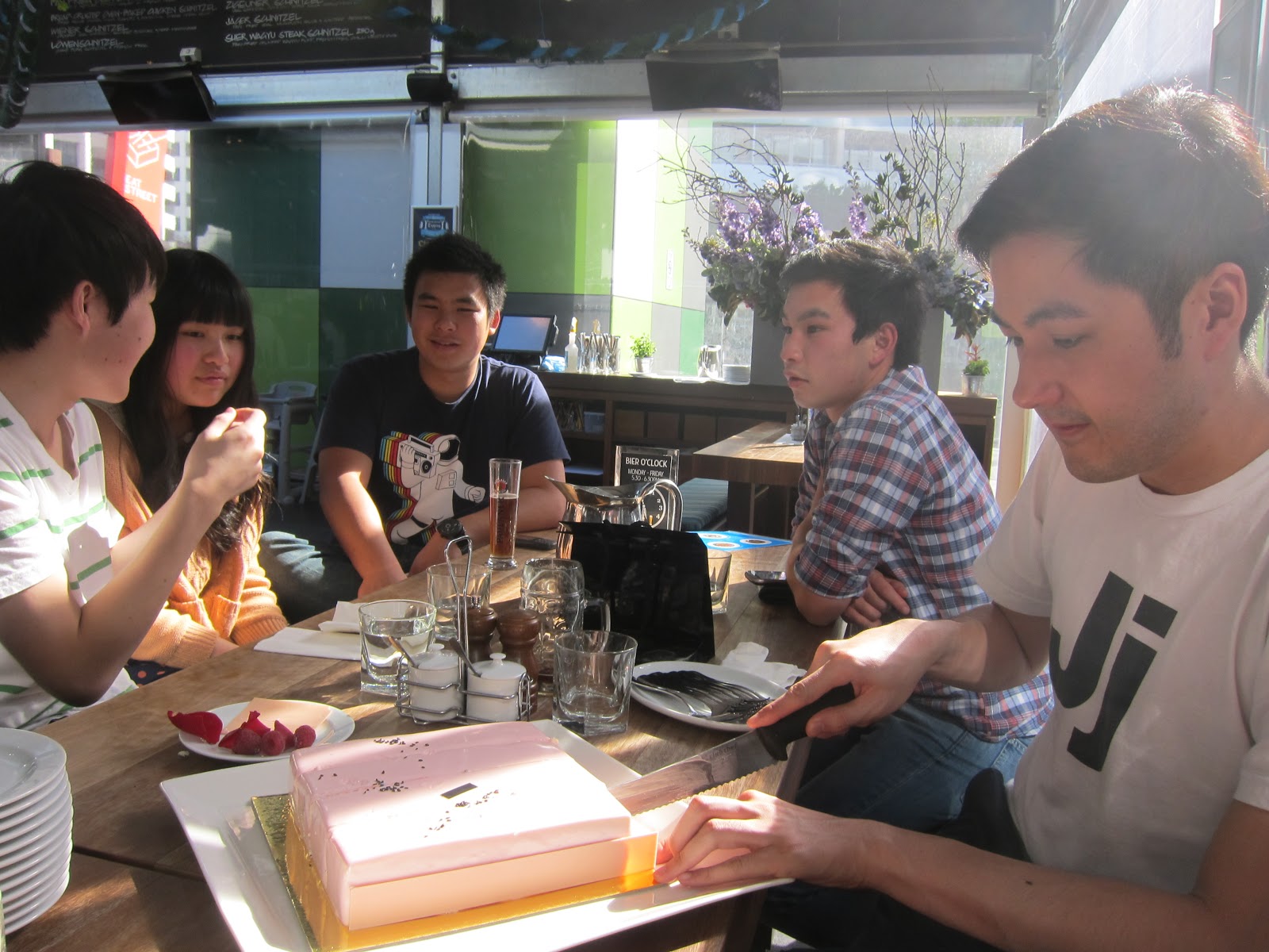 panda & cakes: adriano zumbo's rose V8