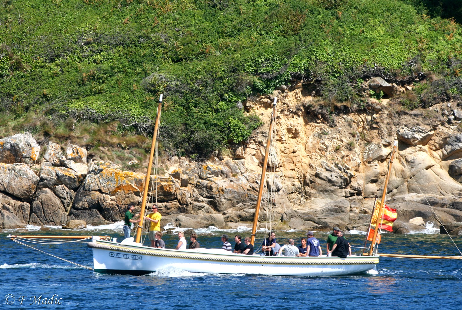 séries et classes de voiliers: CHALOUPE à 3 mâts de la Marine Nationale