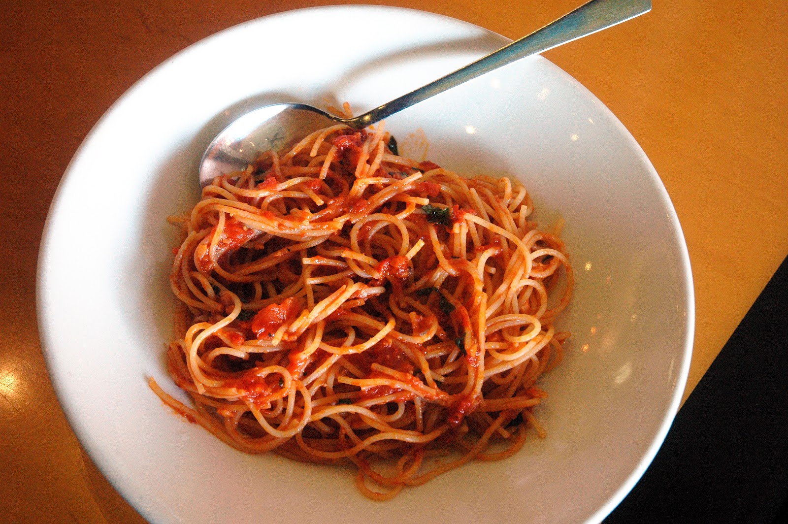 DUDE FOR FOOD: CPK's Tomato Basil Spaghettini
