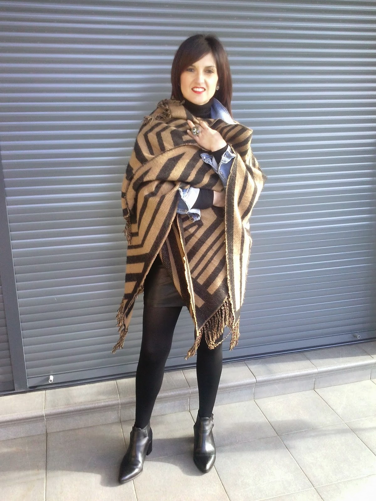 DESAYUNO CON GLAMOUR: OTRA FORMA DE LLEVAR PONCHO