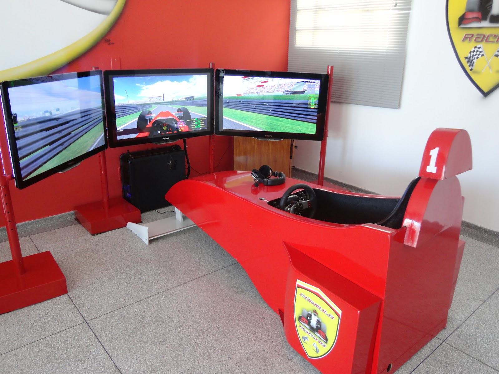 Formula Racing - Automobilismo Virtual: Locação de simuladores