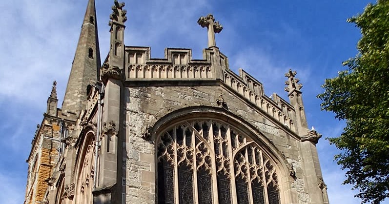 The Holy Trinity Church in Stratford-upon-Avon - The Globe Trotter