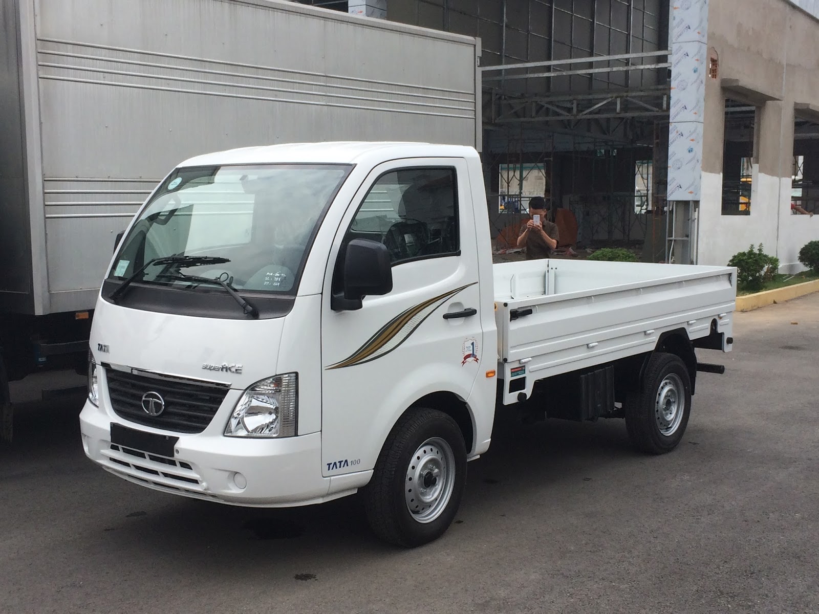 Giá xe tải tata, giá xe tải tata 1t2 cập nhật 22/2/18 ~ Xe tải Tata ...