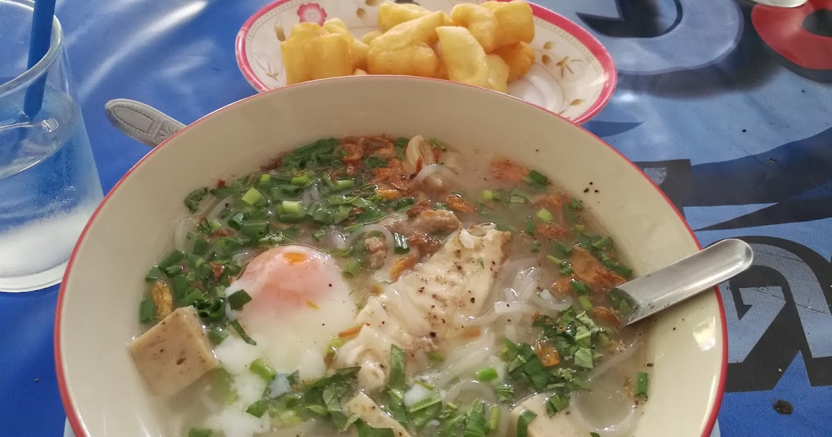 Khao Piak Tapioca and Rice Noodles - Mukdahan, Thailand