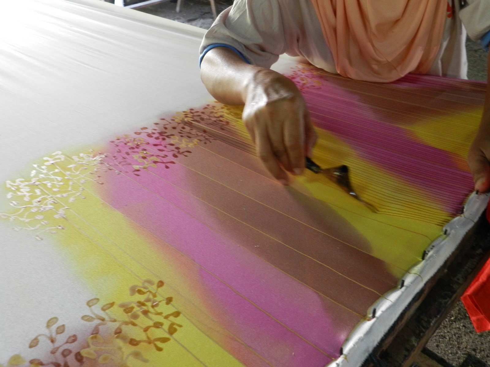 The Art Of Malay Batik: Process Of Making Batik