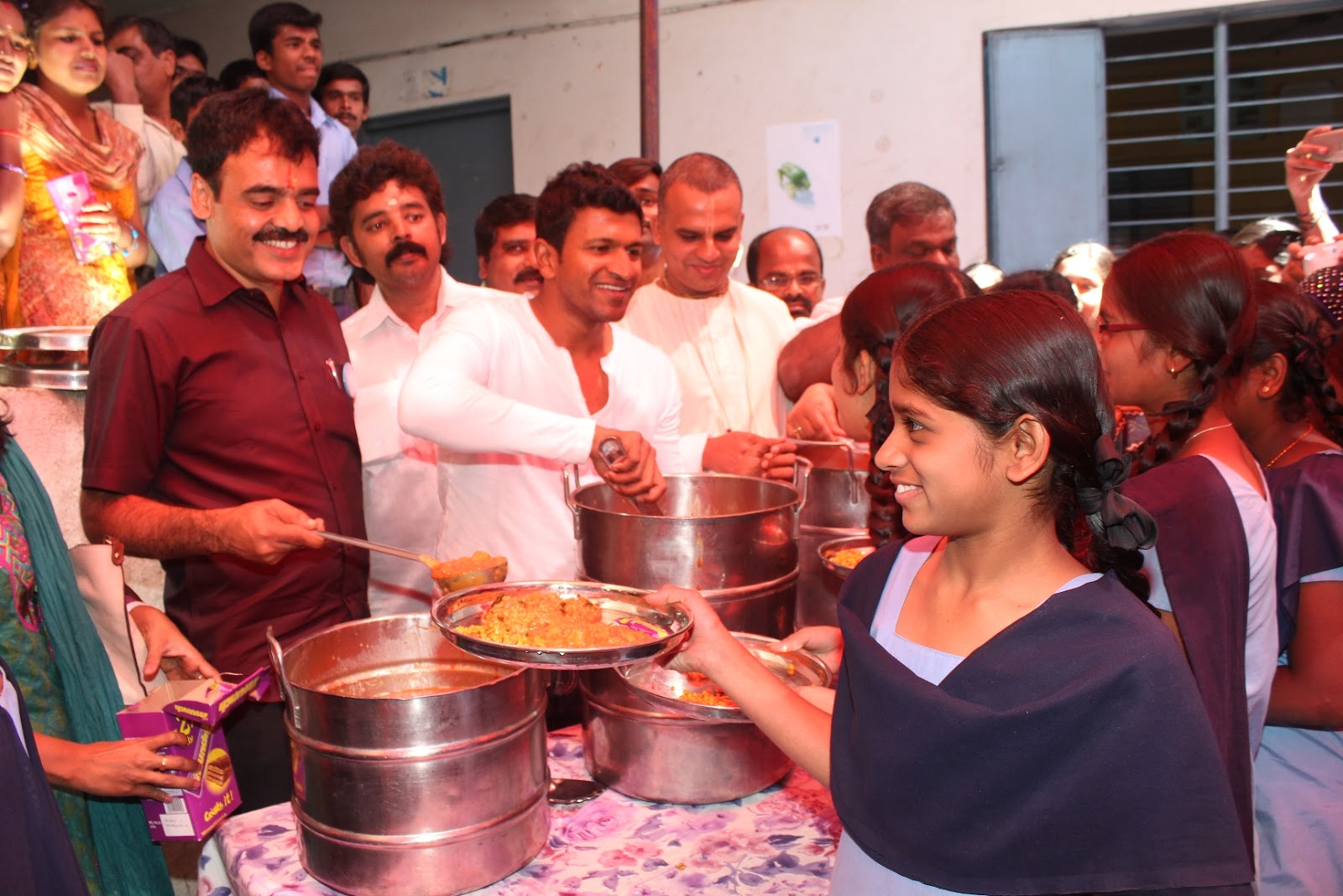 Feed The Hunger Campaign Launched by Kannada Power Star Puneeth Rajkumar