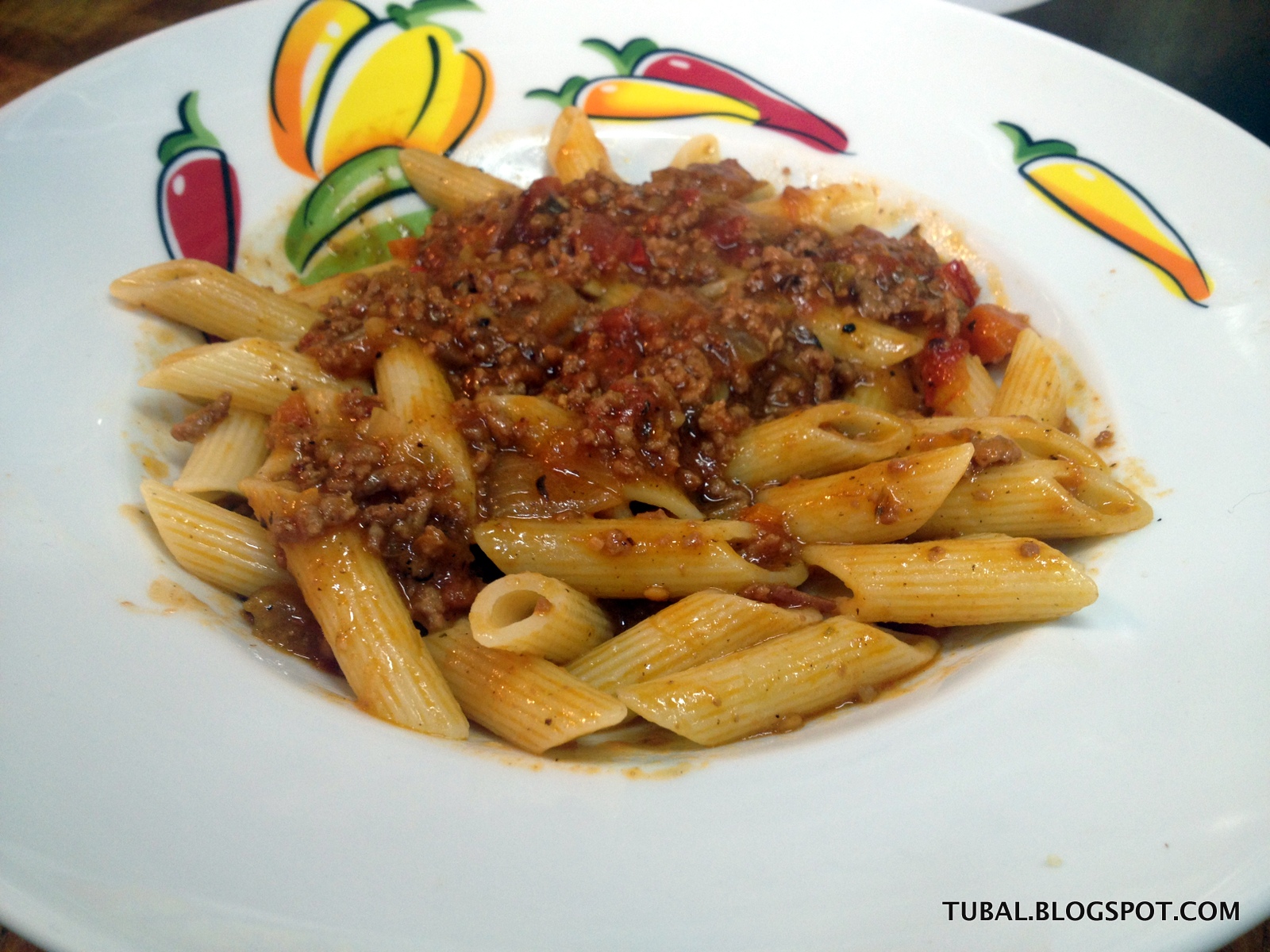 TUBAL: PENNE RIGATE CON SALSA BOLOGNESA