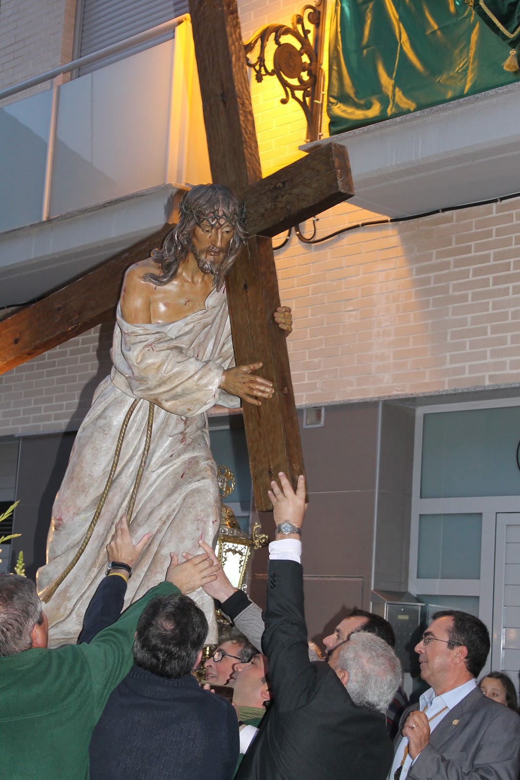 Real Hermandad de Jesus con la cruz y Cristo resucitado: Real Hermandad ...