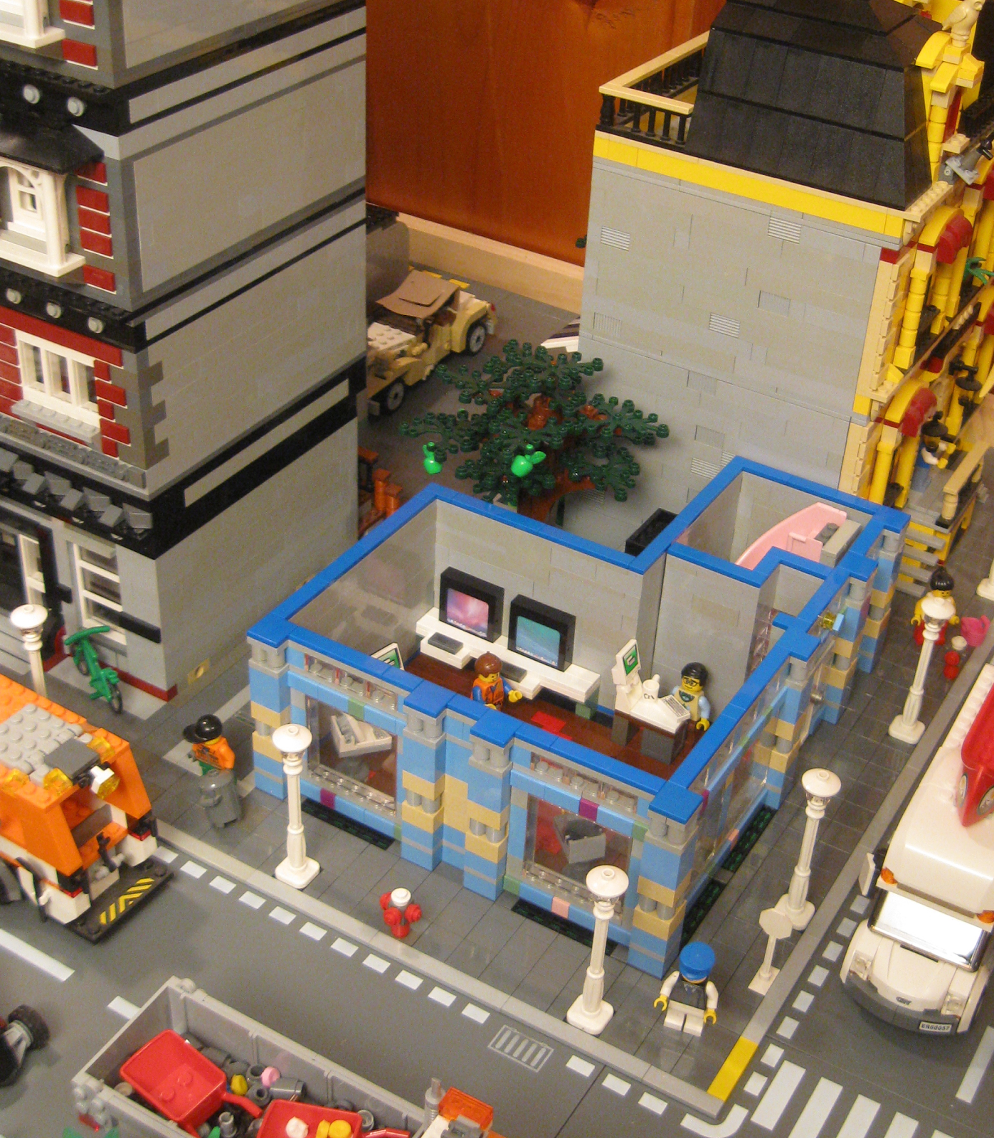 randuwa: Lego City Apple Computer Store