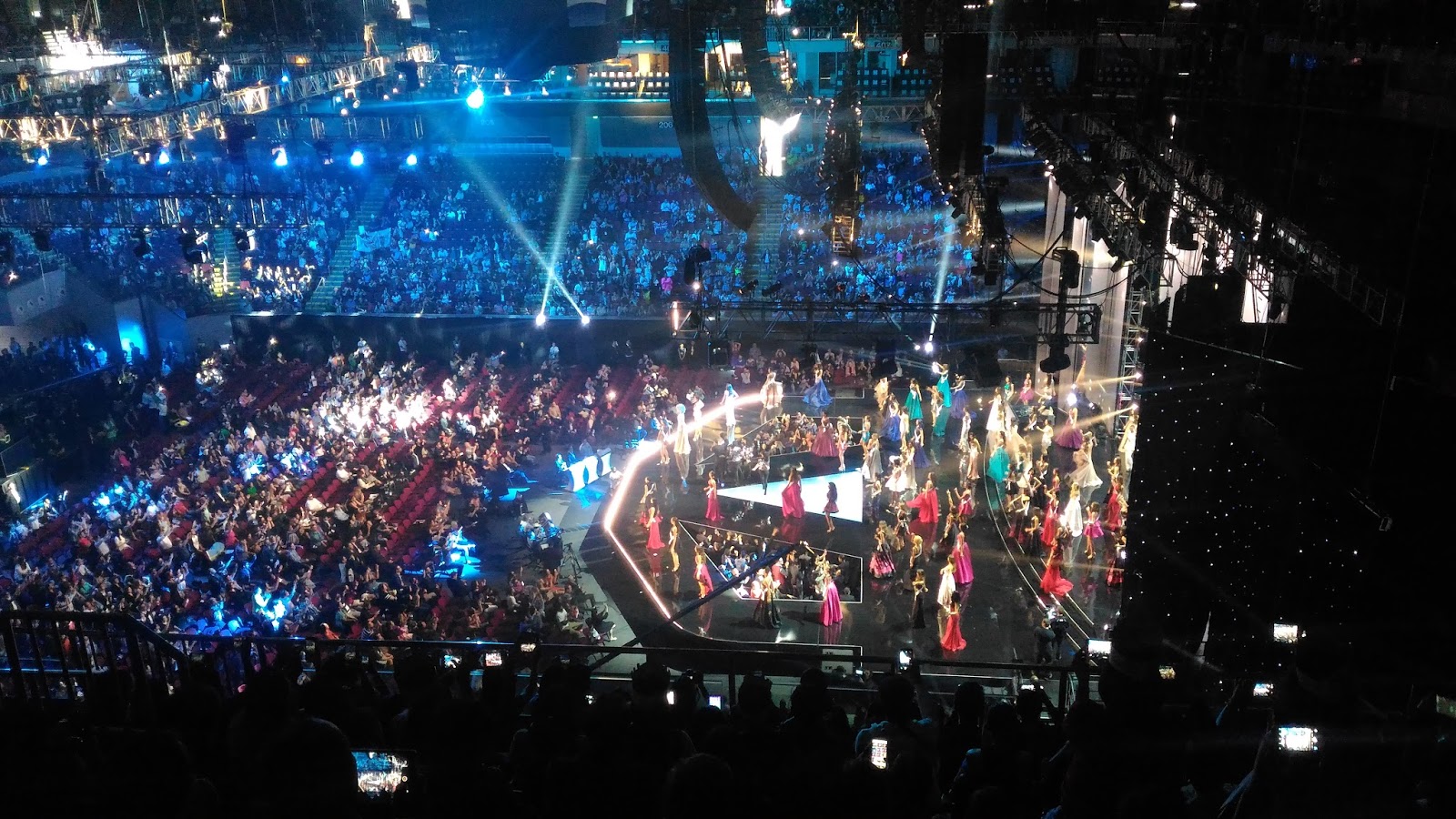 Miss Valenzuela: Miss Universe in Manila 2016: The Dress Rehearsal