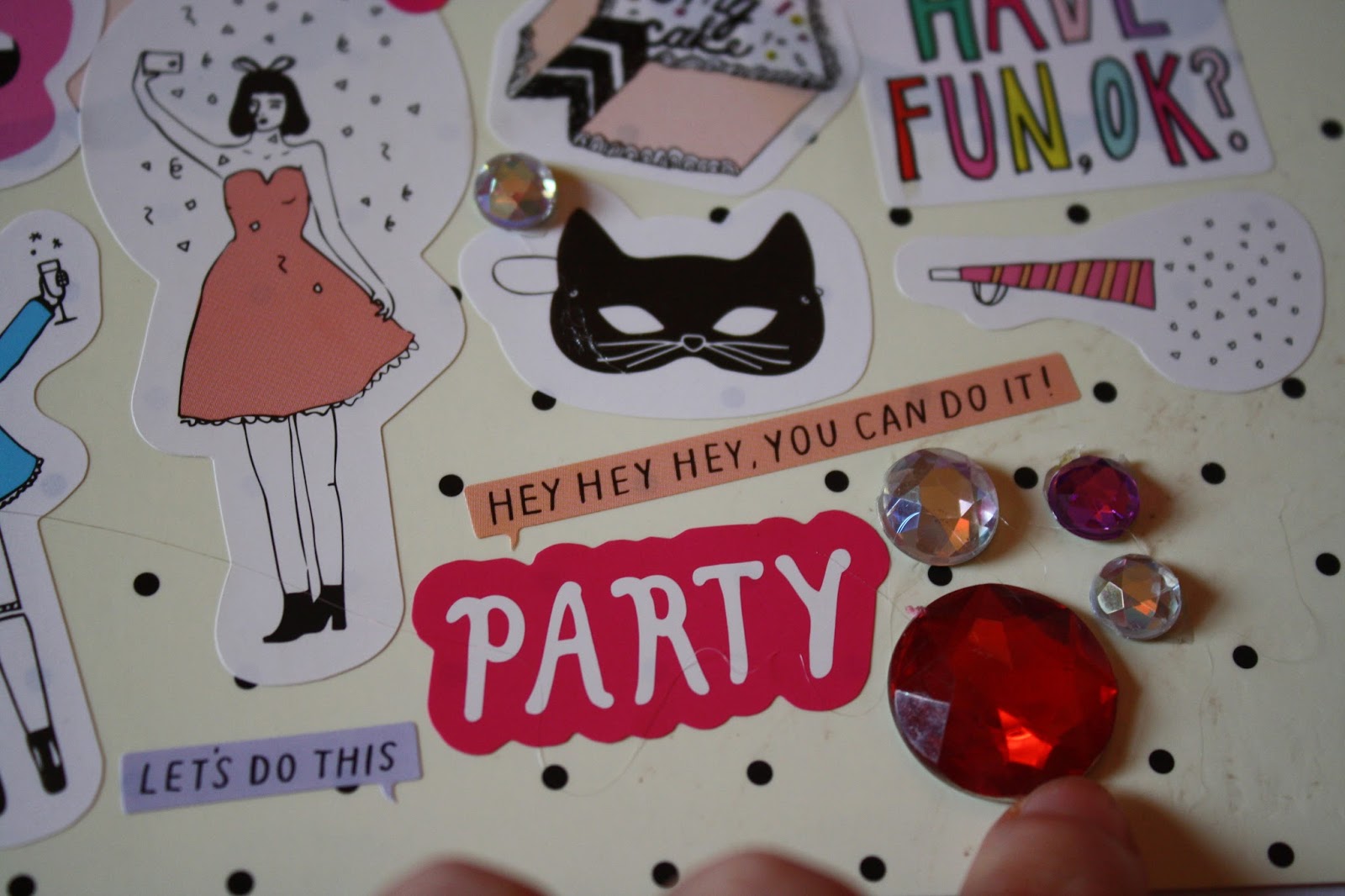 The Daily Sugar: DIY: Retro '90s Inspired Notebook