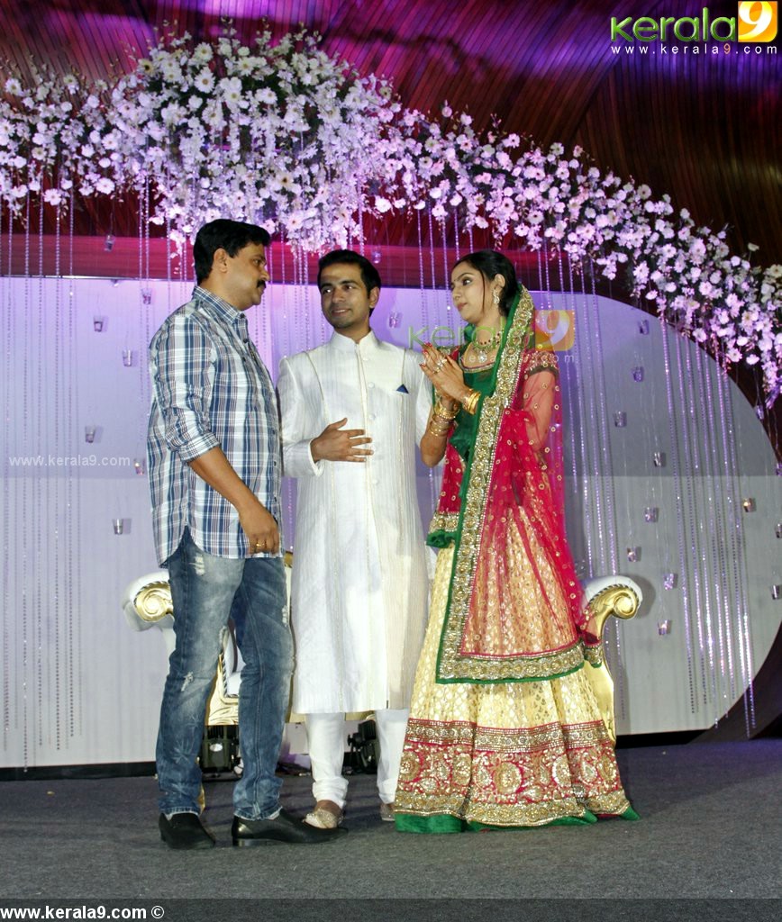 MalluZ WorLd: SaMVriTHa SuniL MaRRiaGe ReCePTioN PHoTo'Z