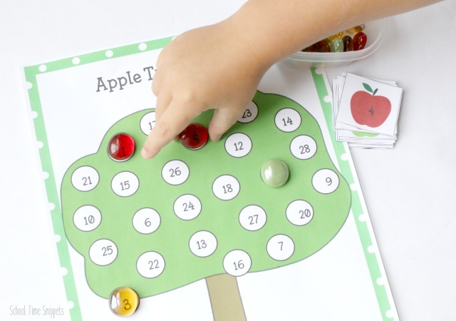 Preschool Apple Tree Math Printable | School Time Snippets