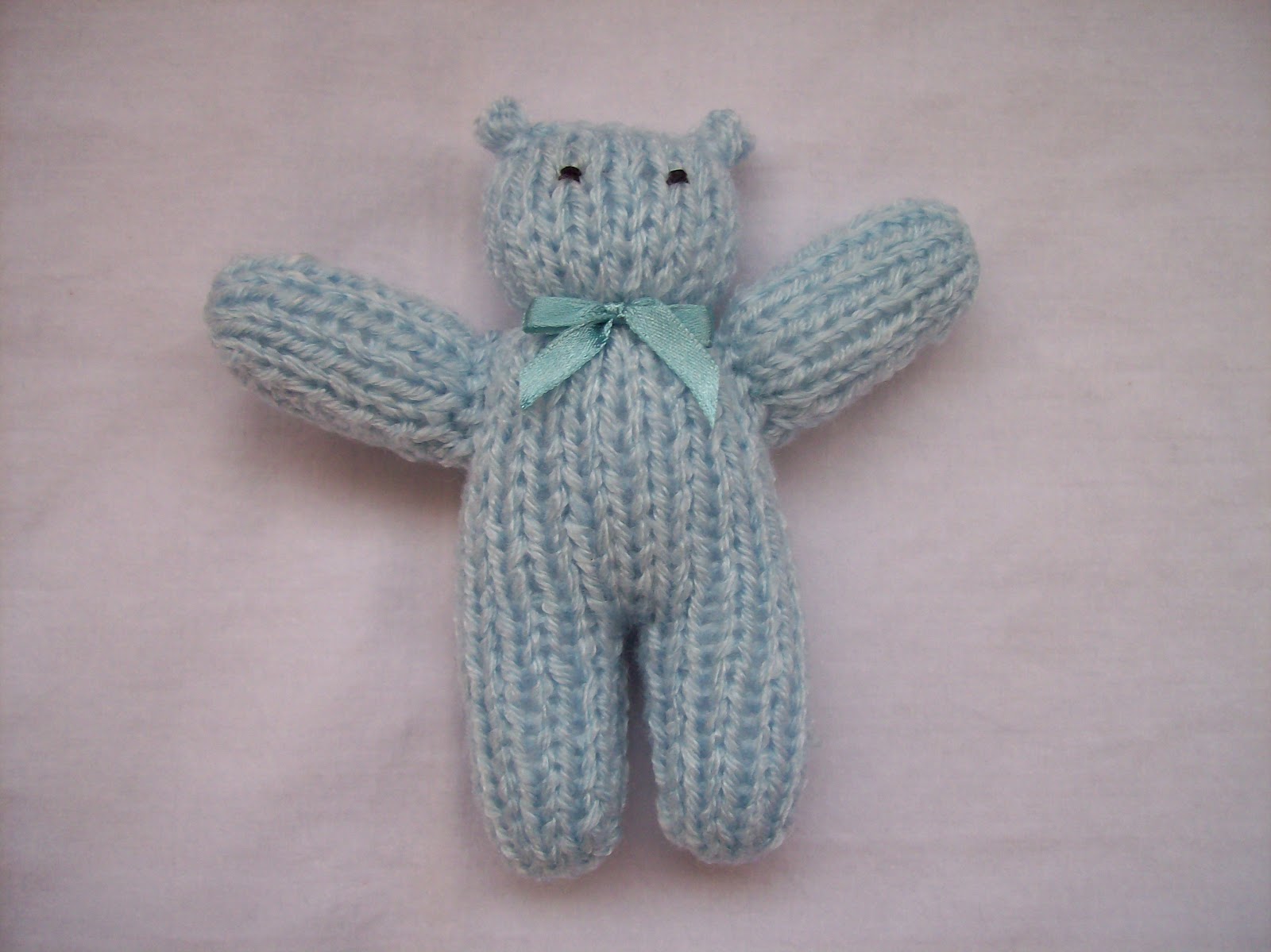 BKrafty: Knitted Teddy - FREE pattern and tutorial