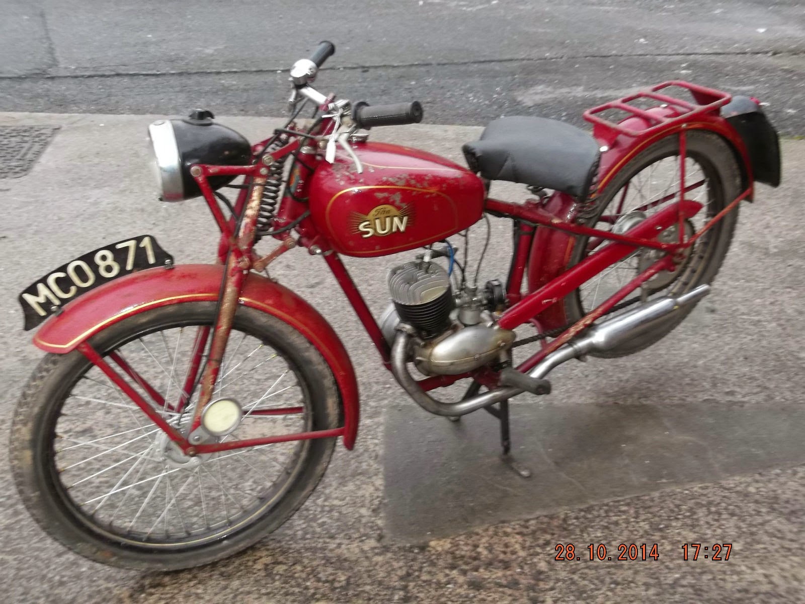 Motorcycle Restoration Projects UK: SUN HORNET 98cc 1956