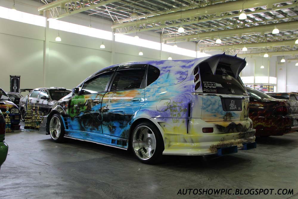 Autoshow Pic: Honda Stream Custom Wide Body