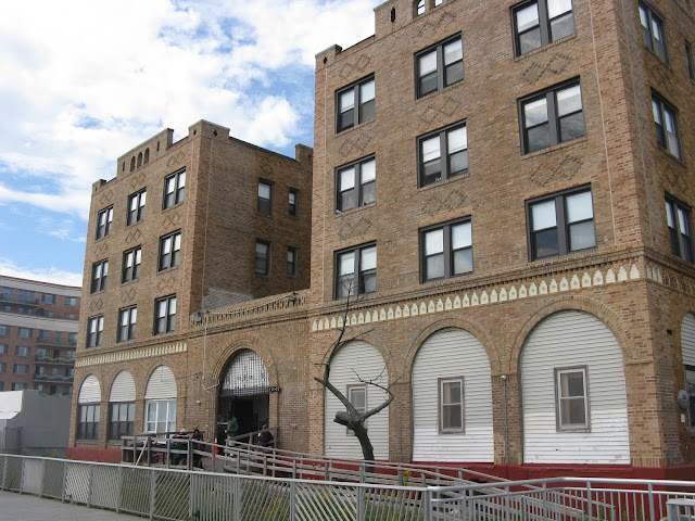 Queens Crap: The mysterious and creepy abandoned nursing home