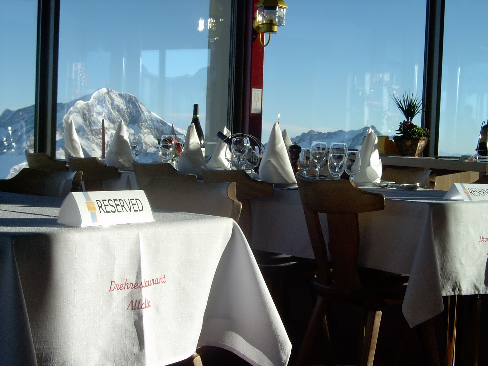 travelencyclopedia: World’s Best Revolving Restaurants